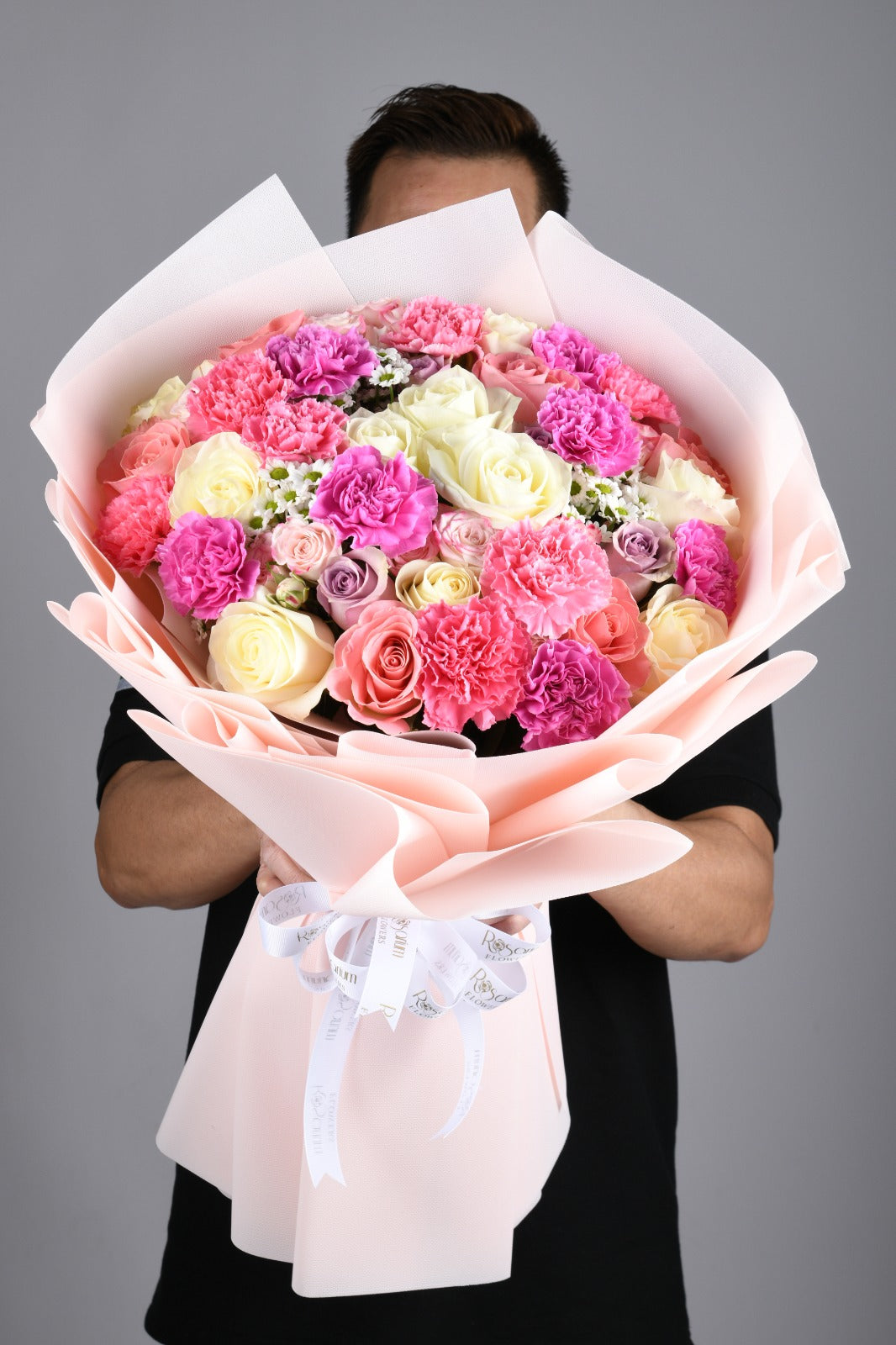 Rose Bouquet – Rozina Flowers